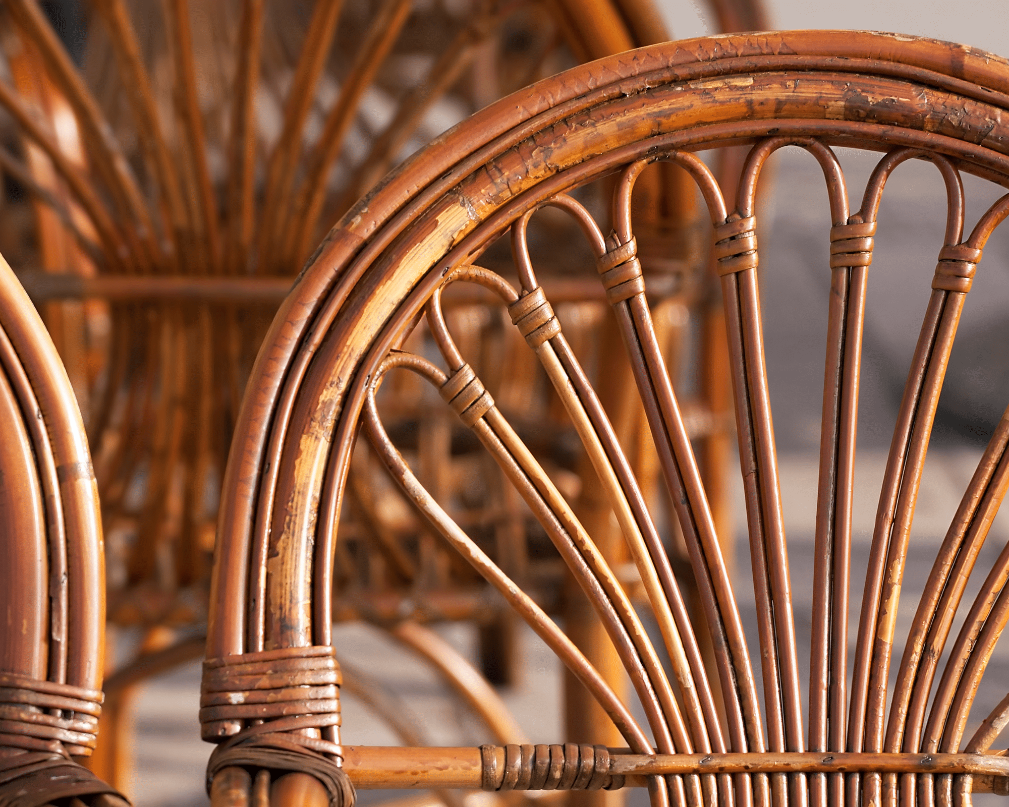 Meubles en rotin, 5 minutes pour savoir comment ils sont fabriqués ...