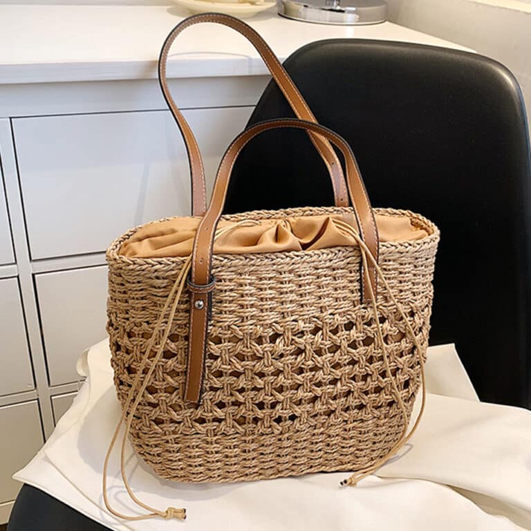 Sac à main marron tendance de plage en paille pour femme • Le palais du ...